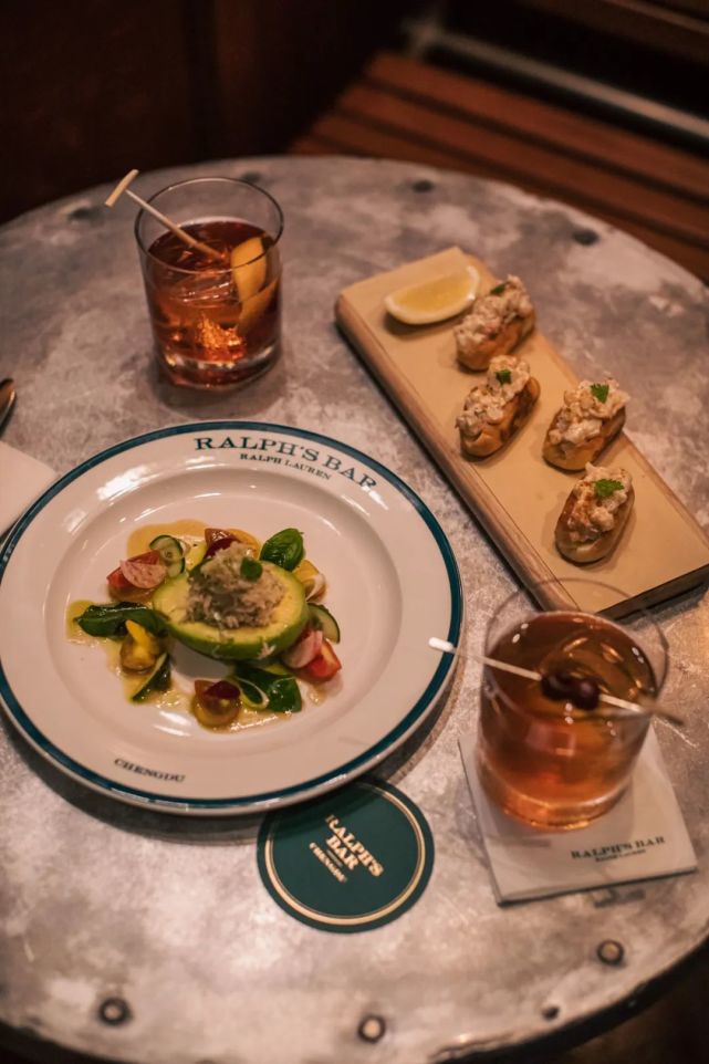 中国第一家 RALPH'S BAR，为什么开在了成都？_腾讯新闻