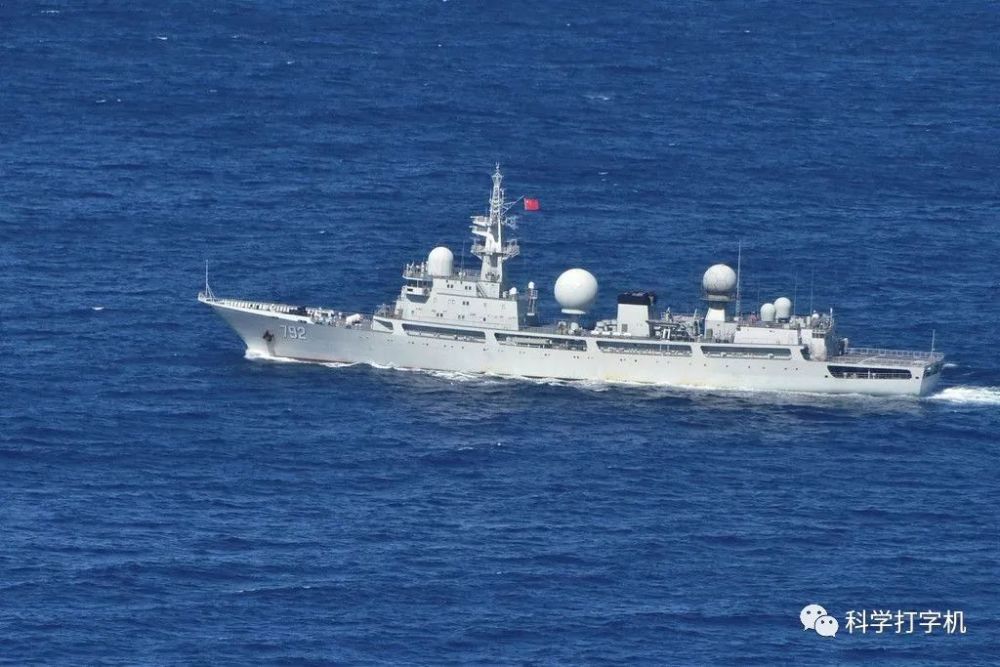 815A型电子侦察船有多厉害？为何美军碰上掉头就走？_腾讯新闻