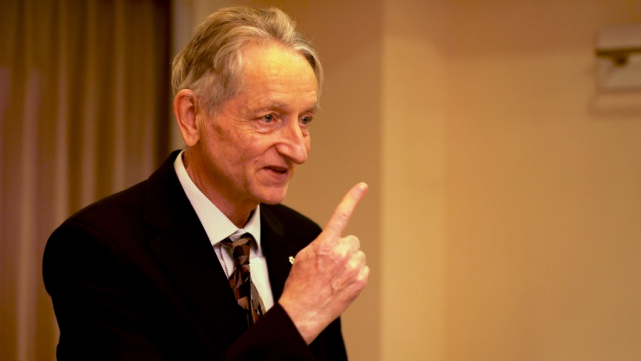 出身科学“豪门”，学术却历经坎坷——“深度学习之父”Geoffrey Hinton_腾讯新闻