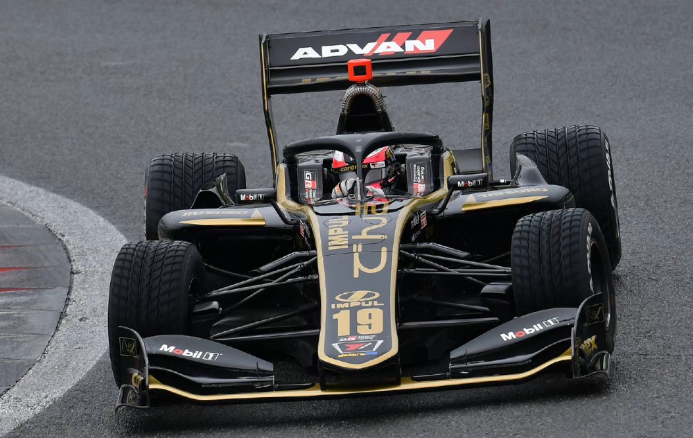 Super Formula 7月富士排位赛：关口雄飞以绝对优势夺杆_腾讯新闻