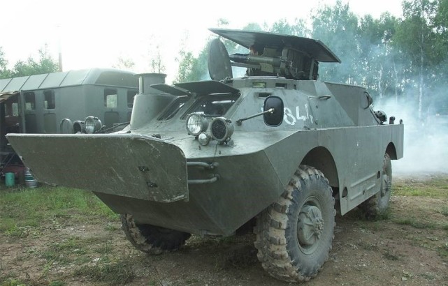 波兰采购新型装甲车，配备“硫磺石”反坦克导弹，射程可达12公里_腾讯新闻