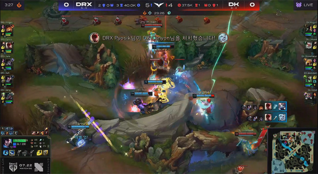 Deft“黑科技”亚索血克老鼠 DRX全盘压制2-1双杀DK_腾讯新闻