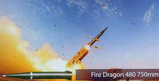 PHL-191远程火箭炮：在西部边境地带发射测试，最大射程500公里_腾讯新闻