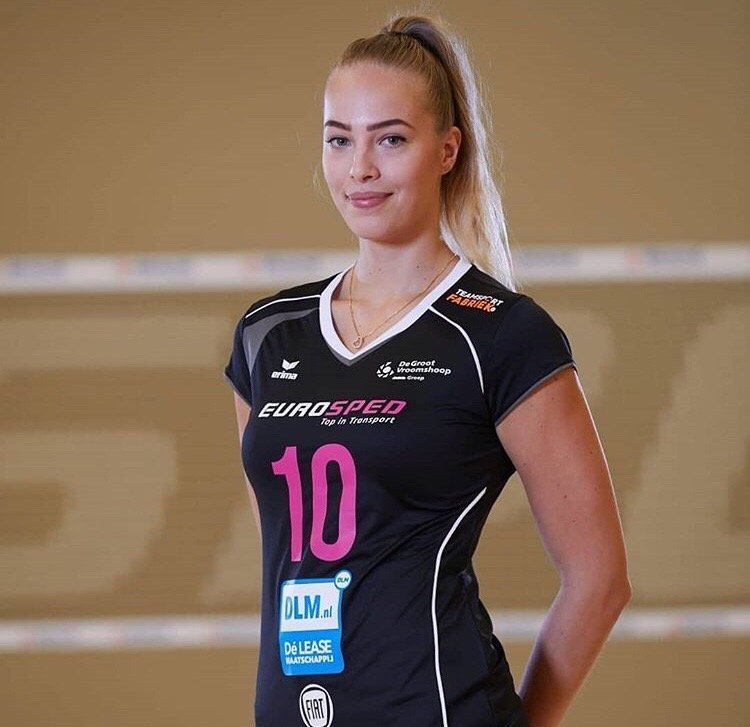 噩耗！又一女排超新星被诊断出身患癌症，年仅23岁_腾讯新闻