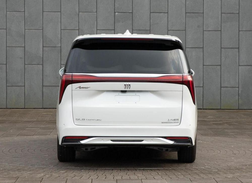 别克GL8世纪实车曝光，全新LOGO，搭载2.0T＋48V轻混_腾讯新闻