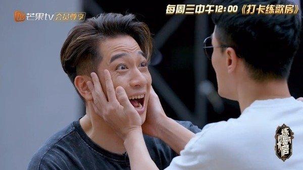 林峰吴卓羲晒20年兄弟情！视对方做一辈子兄弟，曾提入行辛酸往事_腾讯新闻