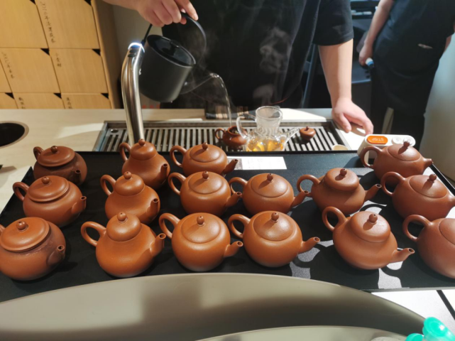 探访tea'stone华东首店：打造茶饮＋零售空间，消费者70％为女性、停留基本超过1小时_腾讯新闻