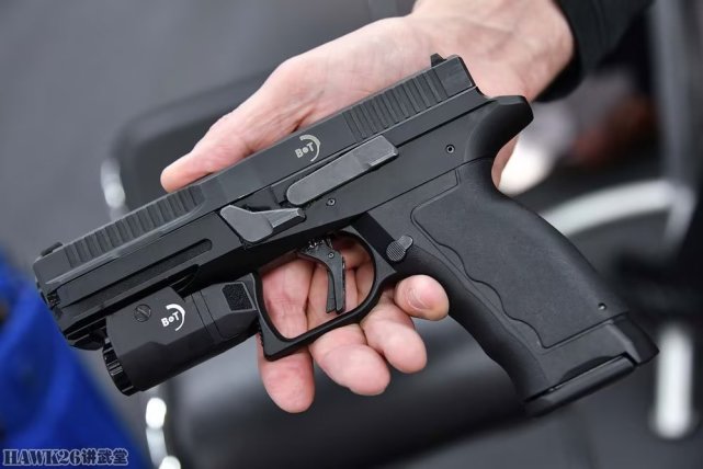 B＆T公司USW-P新型手枪 延续瑞士精良工艺 将时髦功能集于一身_腾讯新闻