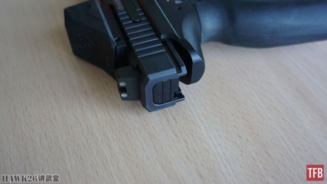 B＆T公司USW-P新型手枪 延续瑞士精良工艺 将时髦功能集于一身_腾讯新闻