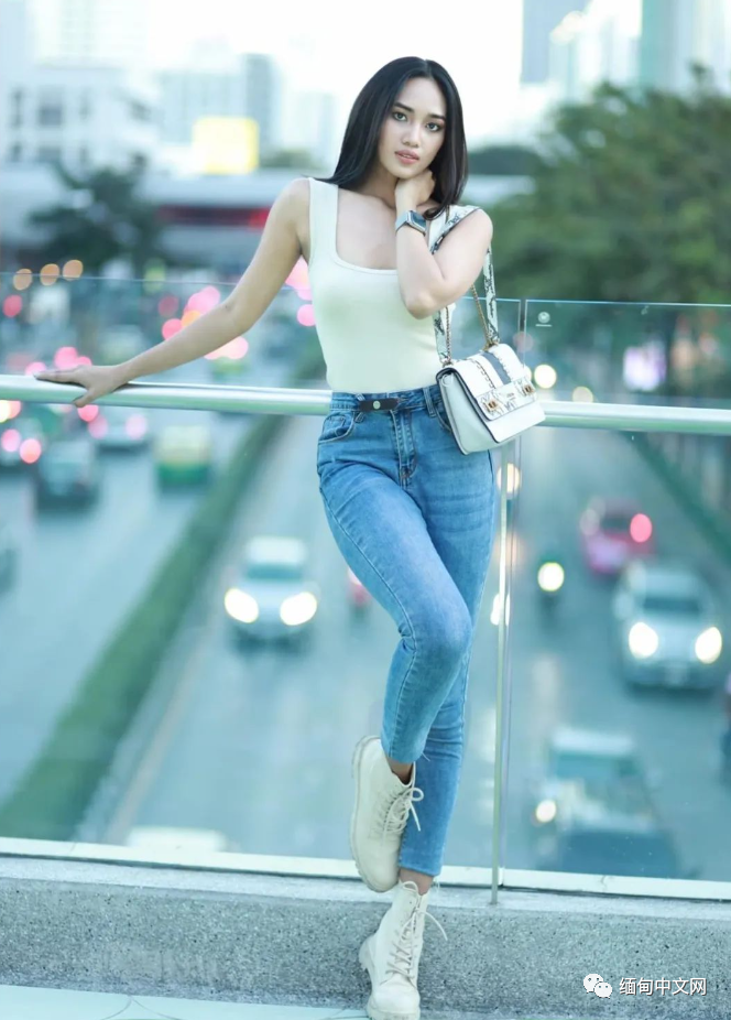 缅甸一名被取消公民身份的女模特在泰国被扣押_腾讯新闻