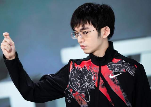 S12还没开始，faker再次出来放个狠话，根本不把EDG放眼里_腾讯新闻