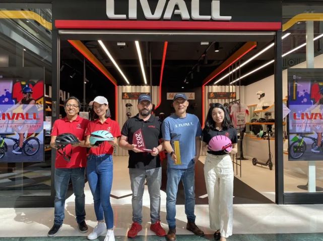 用8年时间验证一个“超前”产品 LIVALL如何把安全骑行头盔做成消费电子？丨亿邦专访_腾讯新闻