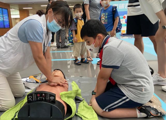 80台AED布设厦门岛内，为心脏病施救“保驾护航”！_腾讯新闻