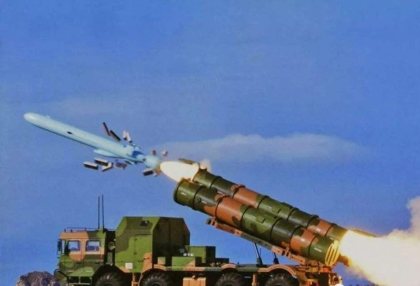 鹰击-62导弹体积那么大，真的很先进吗？_腾讯新闻