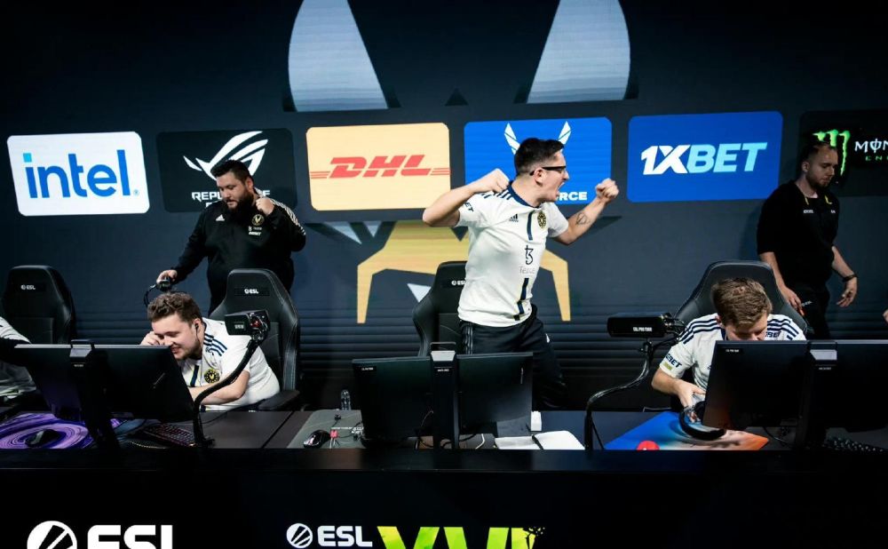 【CSGO】Vitality战队3-2击败Liquid夺得EPL S16冠军！_腾讯新闻