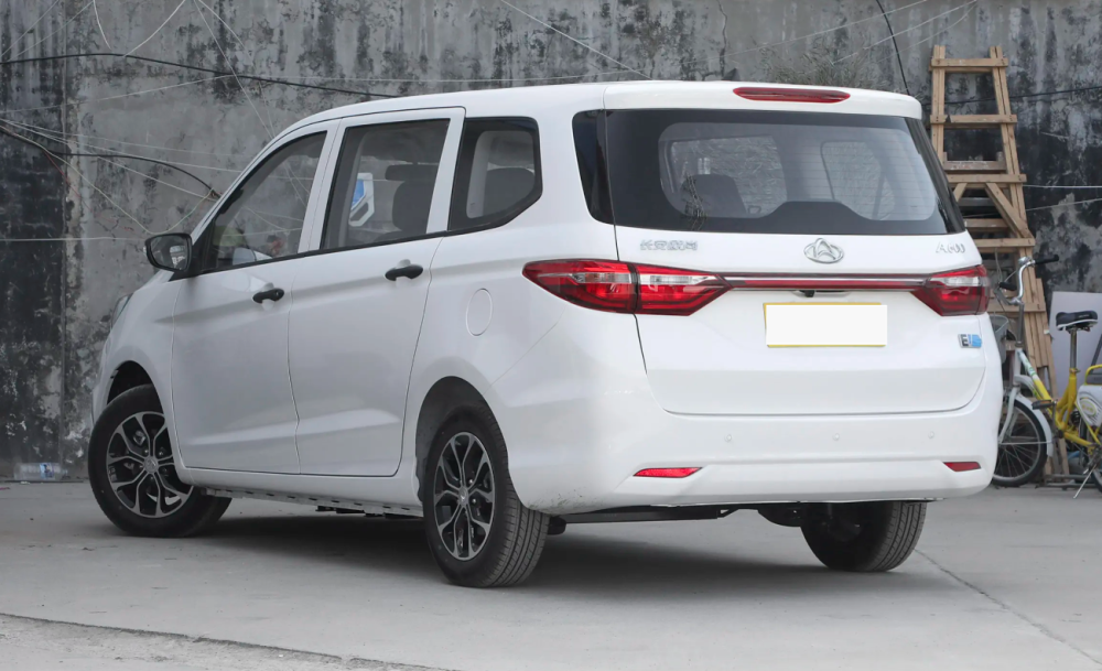 不足15万！402KM续航，6座MPV，一公里几分钱的长安智造_腾讯新闻