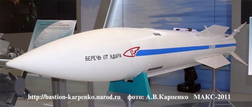 俄军苏-35S挂载R-37M远程空空导弹参战，射程超远弹体落后_腾讯新闻