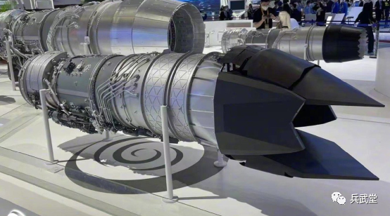 国产WS19“黄山”矢量航发亮相？二元矢量喷管，或是WS10D发展型_腾讯新闻