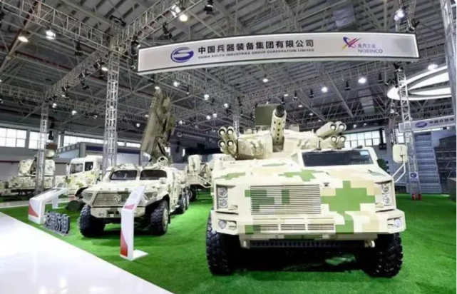 625E防空系统：由机关炮和防空导弹组成，适合机械化部队野战防空_腾讯新闻