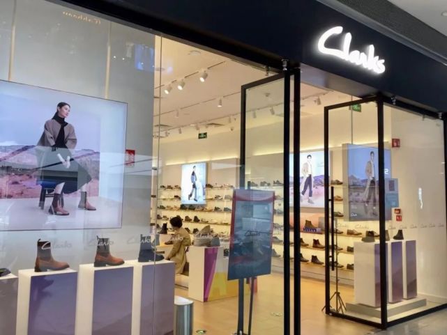 英国百年老牌难敌被收购命运，Clarks因何走向落寞_腾讯新闻