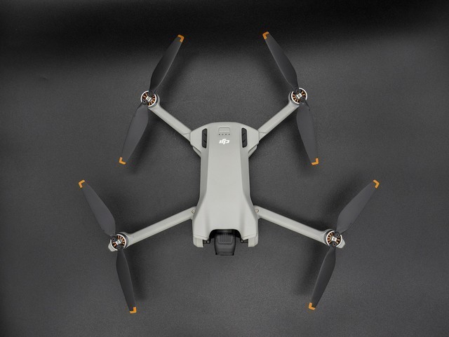 【有料评测】DJI Mini 3评测：2689元玩航拍，51分钟续航＋无损竖拍_腾讯新闻