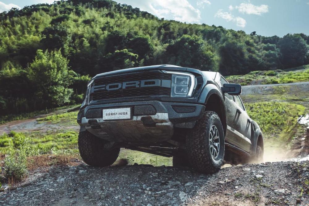 官方直销一日抢空 缔造性能神话的福特F-150猛禽再攀销量高峰_腾讯新闻