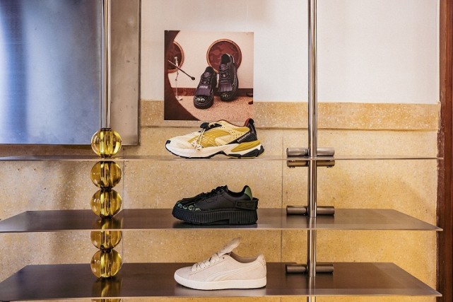将经典元素进行解构，PUMA携手STAFFONLY与MONOPOLY推出三方联名系列_腾讯新闻