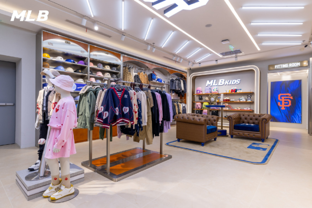 半个娱乐圈都在穿的MLB，究竟什么来头？_腾讯新闻