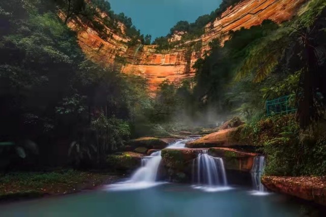 网络中国节·春节｜Guizhou Echo：新春假期，怎能错过这等人间绝色？快来贵州“世界级”景点打卡了！_腾讯新闻