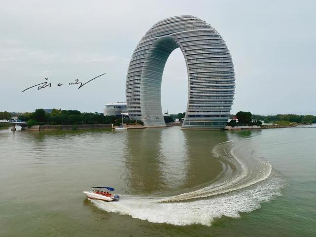 湖州不属于嘉兴市，而是浙江省另一座单独的地级市，因太湖而得名_腾讯新闻