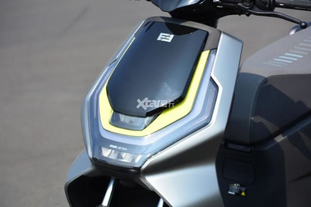 ZEEHO极核AE6＋电摩上市 售11980元_腾讯新闻