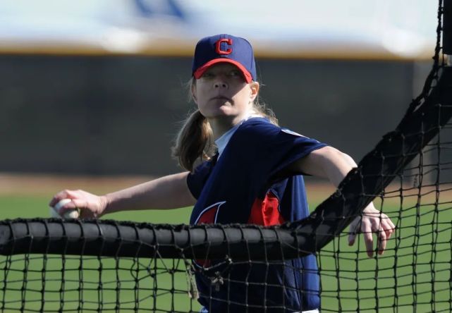 她们，打破了棒球界女性的壁垒！_腾讯新闻