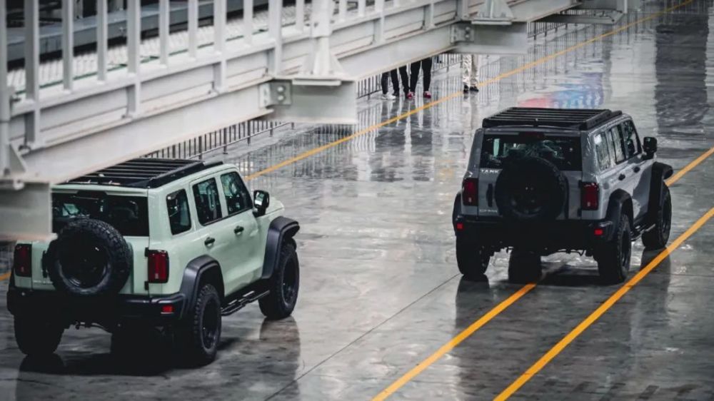 坦克300配3.0T V6！对标大G的比亚迪，还有奇瑞卫士？国产越野崛起！_腾讯新闻