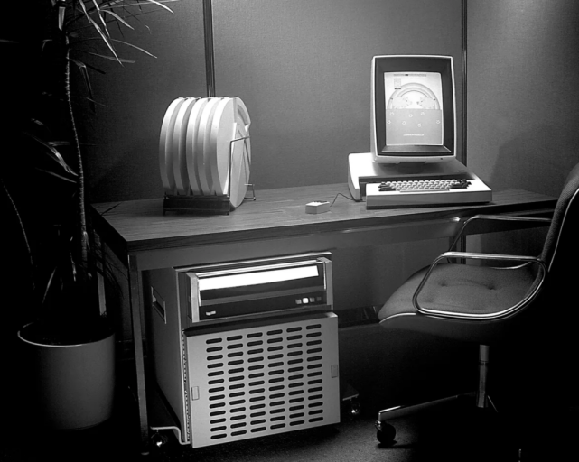 50年前让乔布斯“顿悟”的机器，施乐Alto如何塑造了今天电脑与网络世界 I 科技史_腾讯新闻