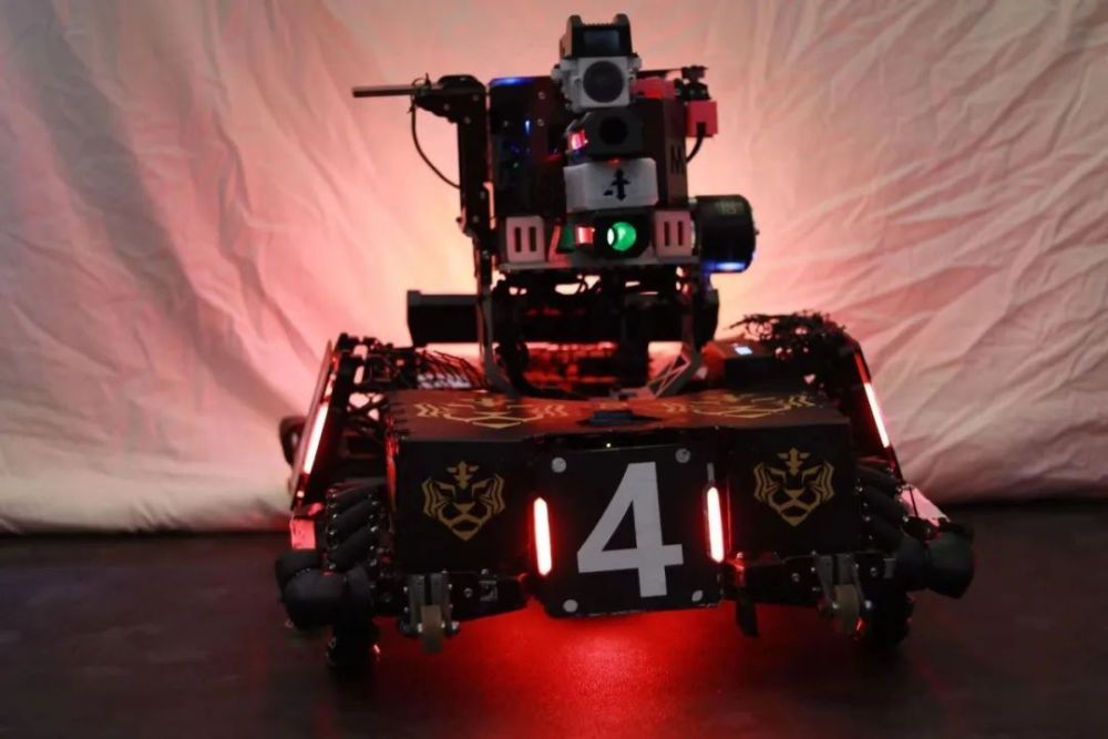 福建这所高校牛了！“机器人天团”来了！_腾讯新闻