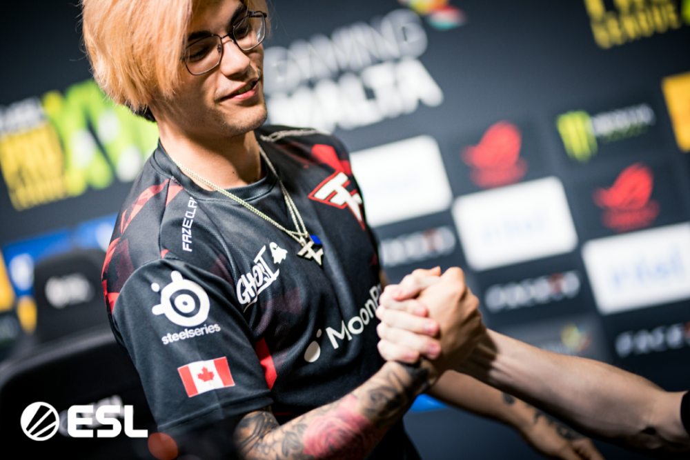 ESL职业联赛S17：今晚22：30半决开打！C9 VS ENCE、FaZe VS NAVI_腾讯新闻