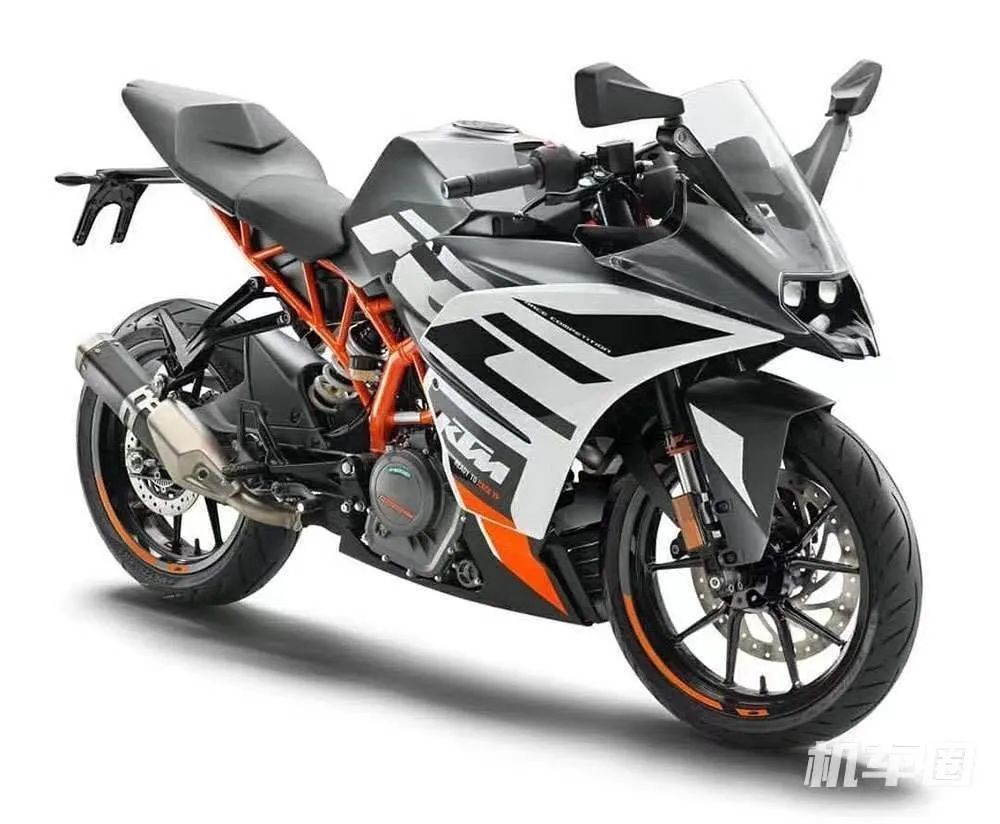 新款KTM RC390曝光！设计又倒退了？_腾讯新闻