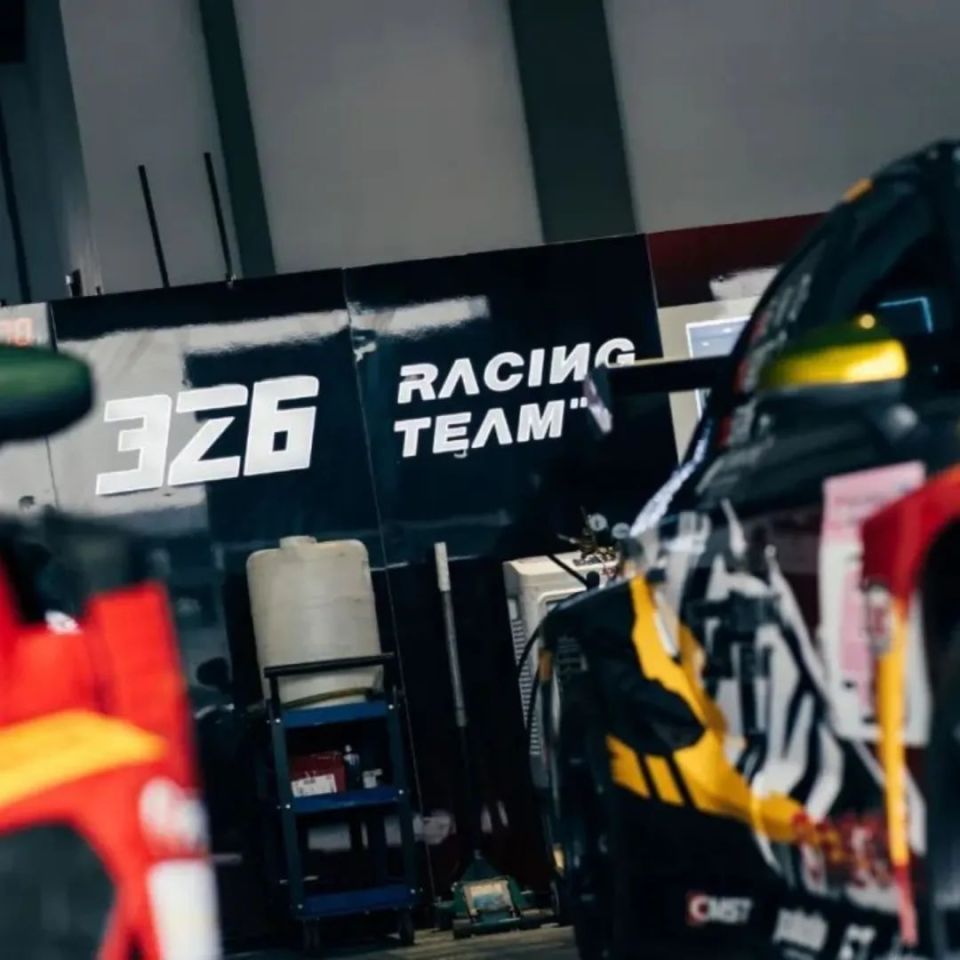 全速出发 326 Racing Team踏上CEC卫冕征途_腾讯新闻