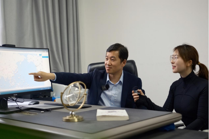 点亮和守护“北斗”之光——专访武汉大学卫星导航定位技术研究中心教授、博士生导师李敏_腾讯新闻