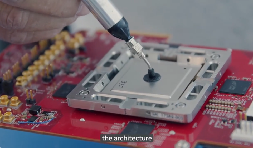 Meta官宣自研AI运算芯片MTIA v1：7nm架构，比GPU更高效_腾讯新闻