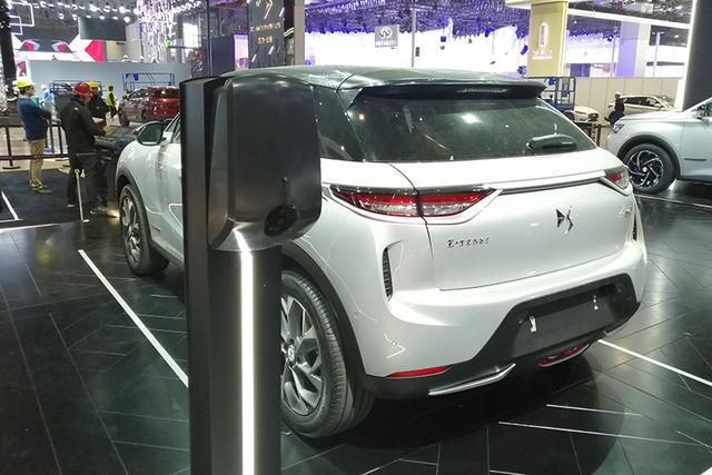续航450km DS3 CROSSBACK纯电小型SUV_腾讯新闻