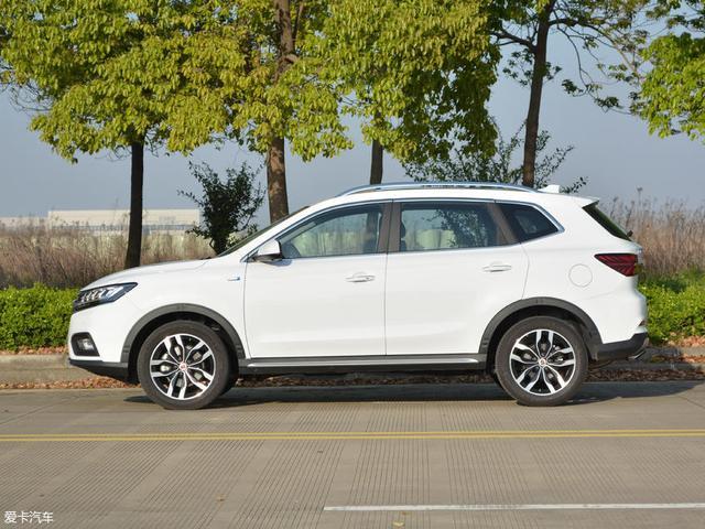 销量榜常客的对决 荣威RX5对比传祺GS4_腾讯新闻