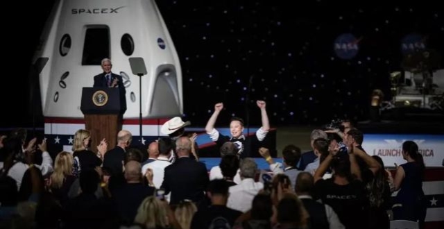 SpaceX 高管天团全披露 | 与偏执狂埃隆·马斯克共事的CFO们_腾讯新闻