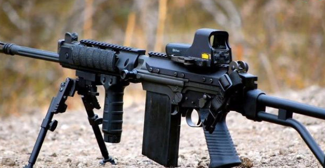 SLR现实中并无此枪，原型却是知名武器，装备过九十多个国家_腾讯新闻