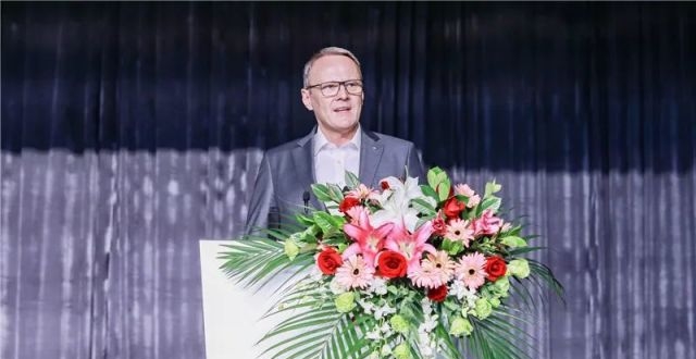 大众APP310电机投产：“三合一”电驱系统率先搭载ID.4_腾讯新闻