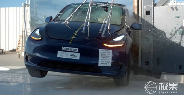 鉴定“安全”！特斯拉Model Y碰撞测试结果出炉：侧碰、翻车5星_腾讯新闻