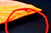 It is common for people to wear red ropes. Do you know the usage of red ...