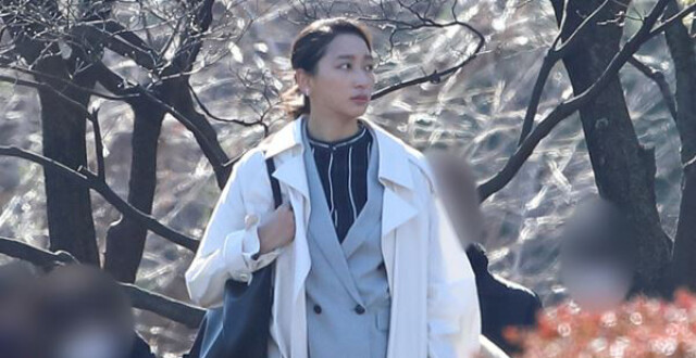 渡边杏离婚后复出 父亲渡边谦拜托小栗旬照顾女儿_腾讯新闻