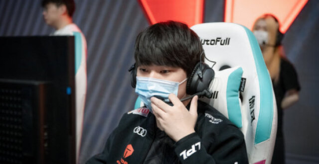 LPL官推发布Viper精彩操作回顾 预热今晚的终极大战_腾讯新闻