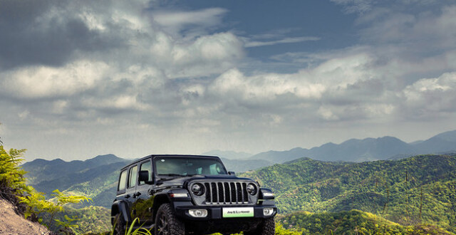 52.49万起售 全新Jeep牧马人4xe先行版_腾讯新闻